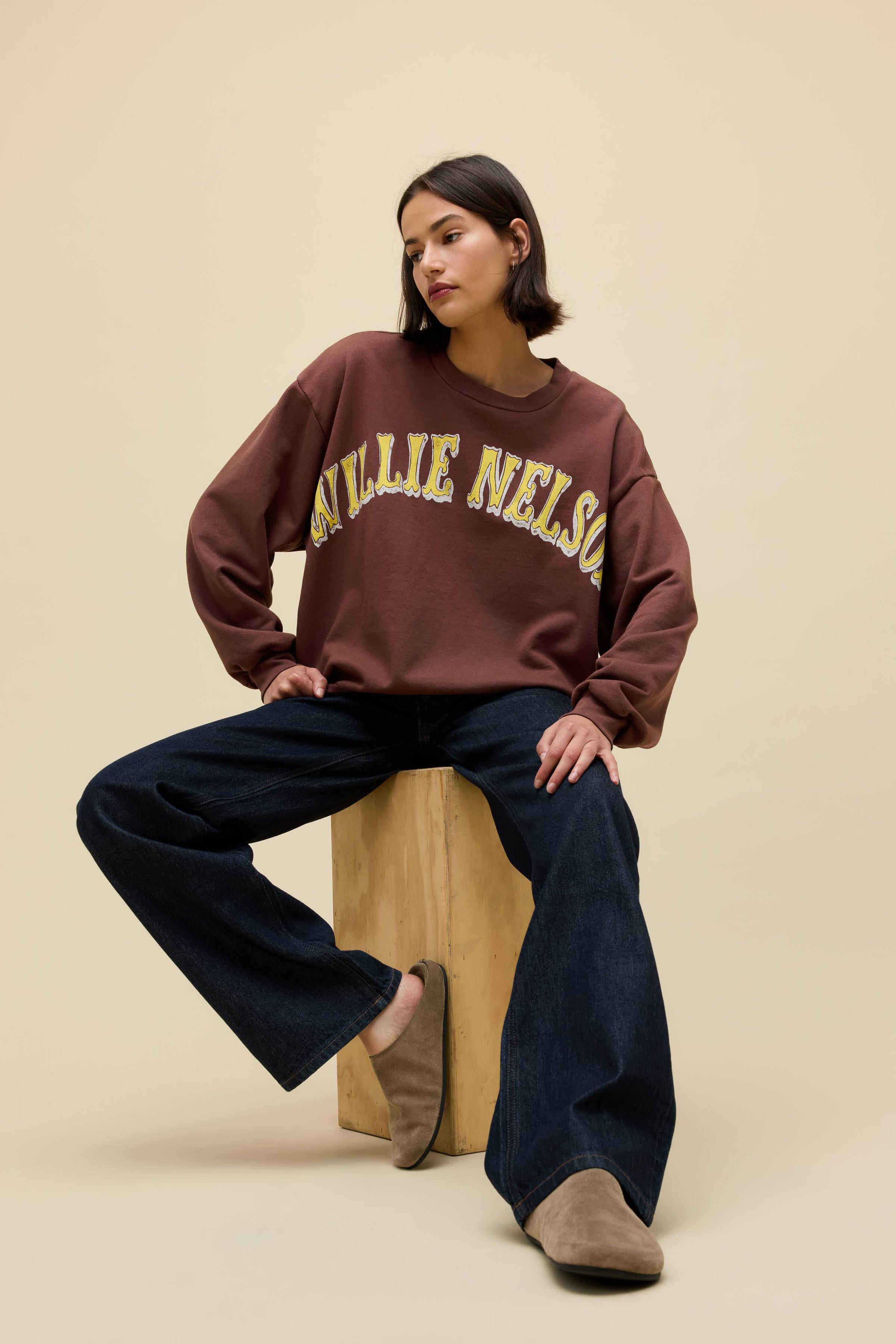 Willie Nelson In Austin Oversized Sweatshirt – GREY LAYNE